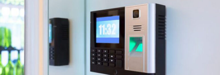 Pourquoi installer une pointeuse entreprise